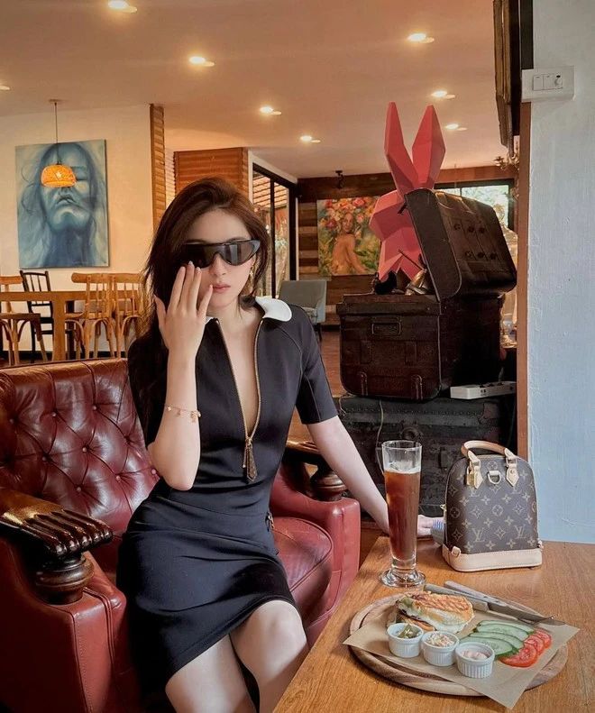 Ngắm visual đẹp mê hồn của sao Thái 2k4 Prim Chanikarn